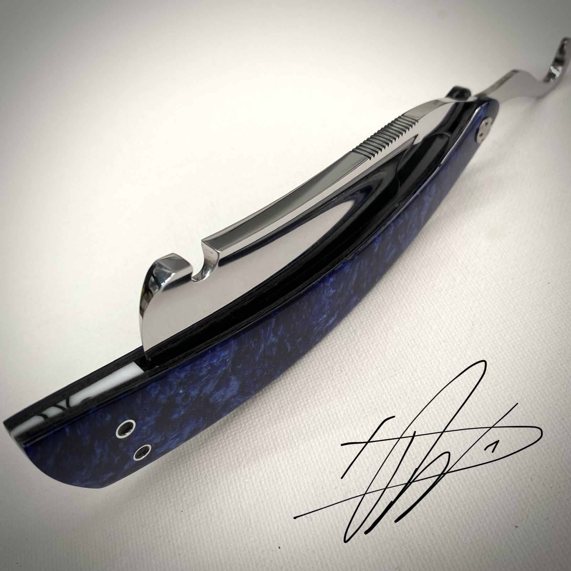 Woolfblades 321 Custom Made in a Rwl 34 Damasteel razor ,And the scales ...